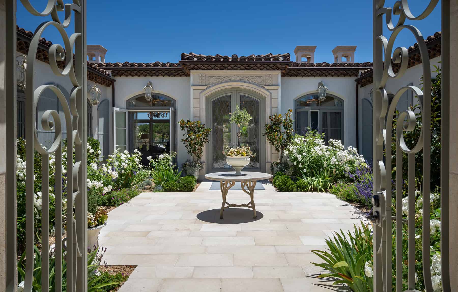 MODERN PROVENCE in Rancho Santa Fe | San Diego Premier